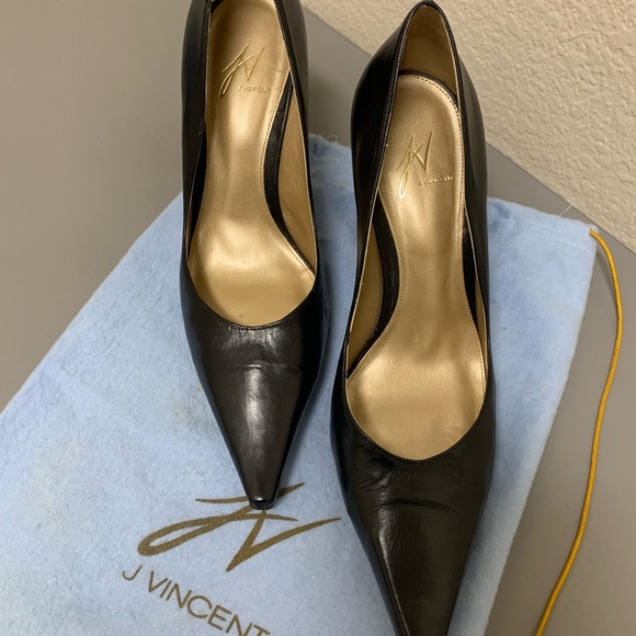 J Vincent | Shoes | J Vincent Leather Heelspumps Size 8m | Poshmark